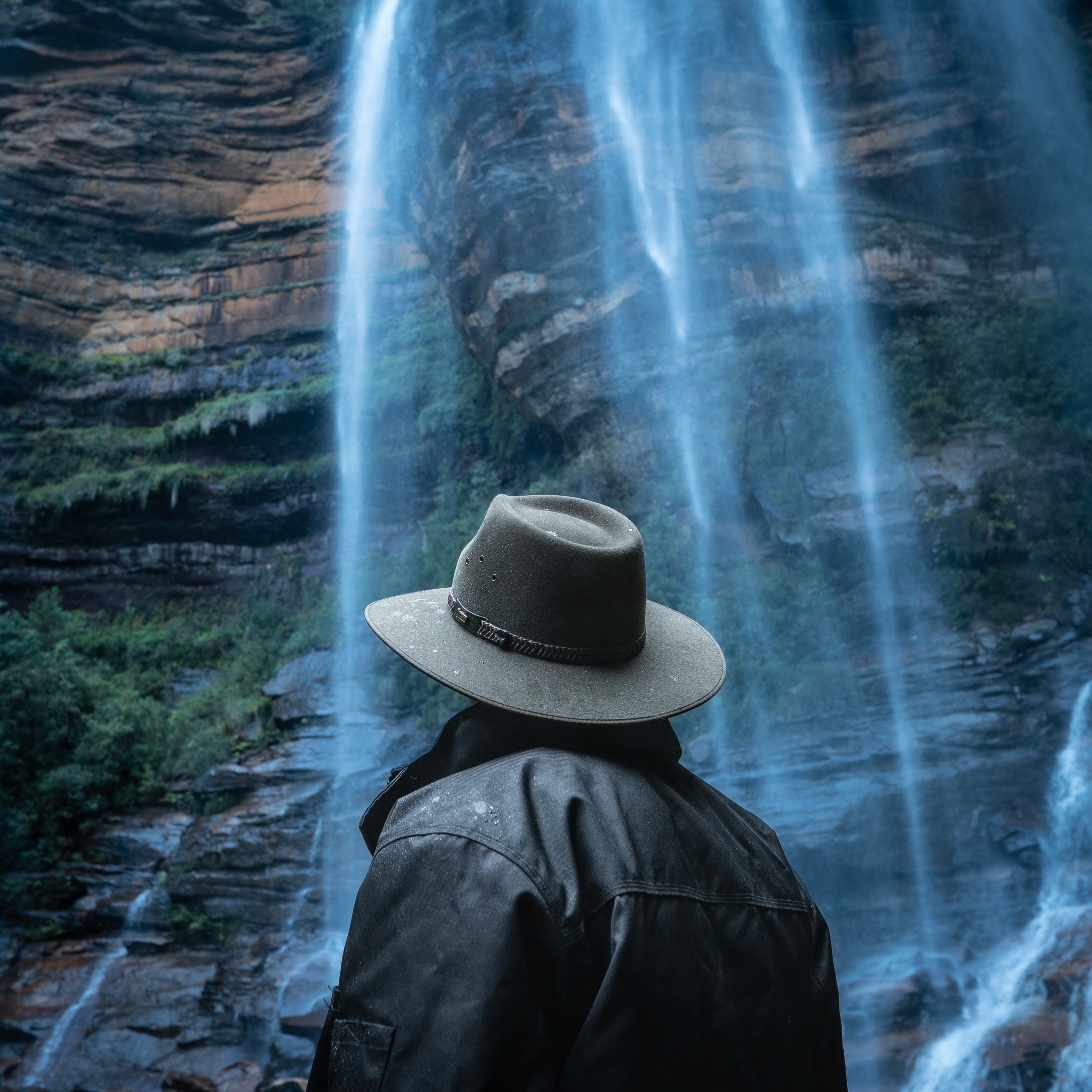What hats can you wear in the rain? - The Hattery